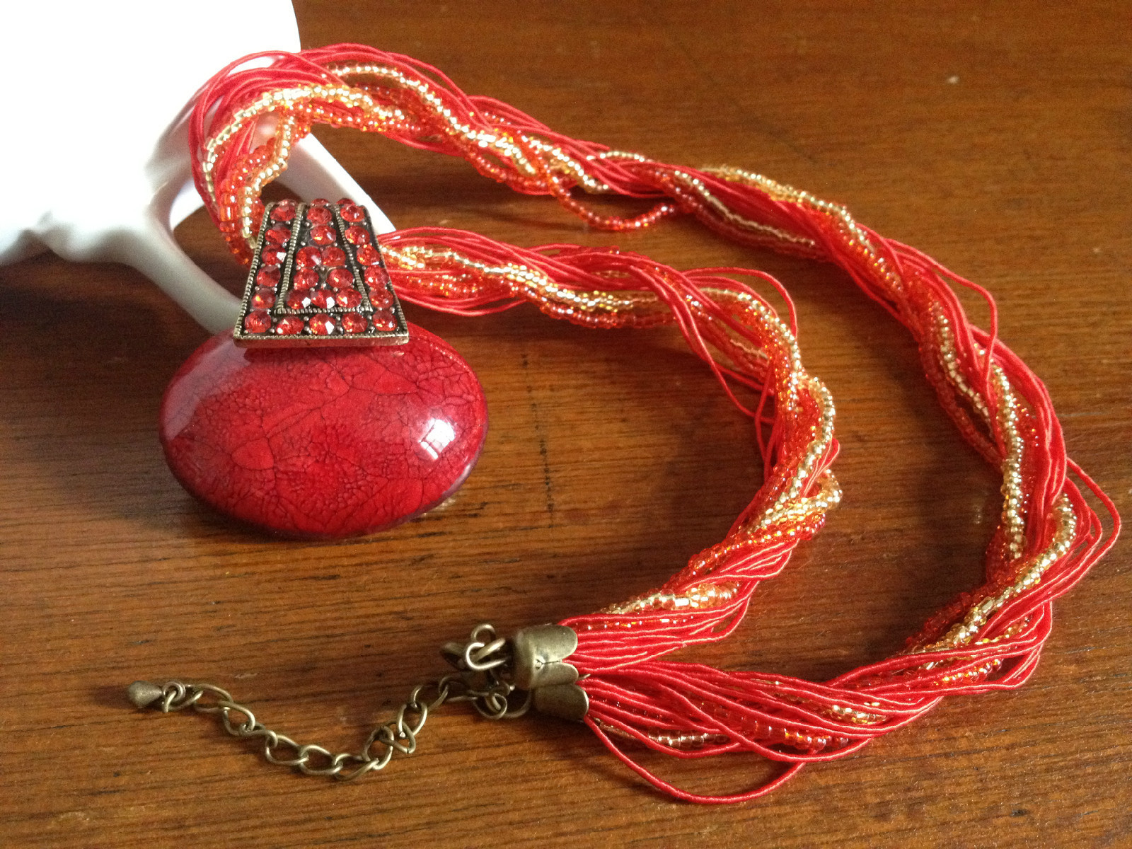 Bohemian Red Resin Pendant Necklace on Luulla